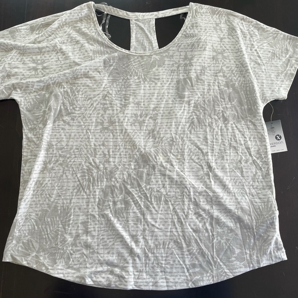 Xersion | Tops | Tropical Print Athletic Top | Poshmark